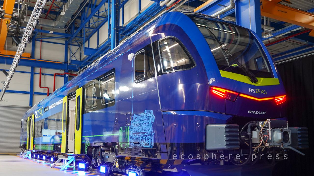 Stadler анонсировала поезд RS ZERO с водородной силовой установкой и ...